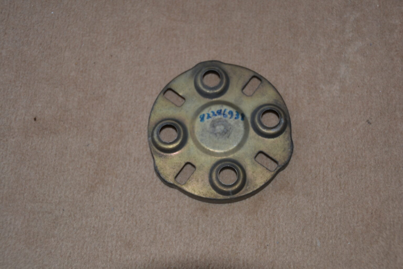 Hub Cap Retainer - for steel wheels S/H - Squadra Corse Motors